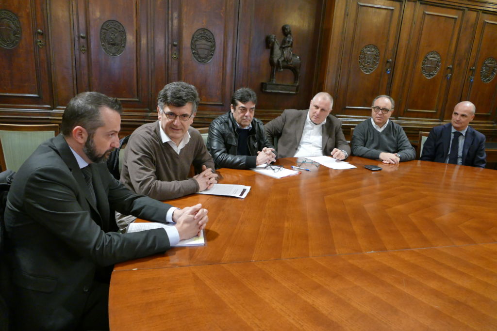 A FORTE GISELLA ARRIVANO 2200 PIANTE. PAGA ESSELUNGA - La Cronaca di Verona