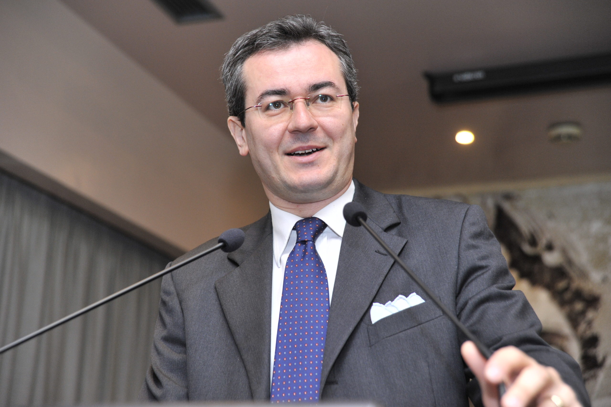 Gli effetti del lockdown con il professor Manfredi - La Cronaca di Verona