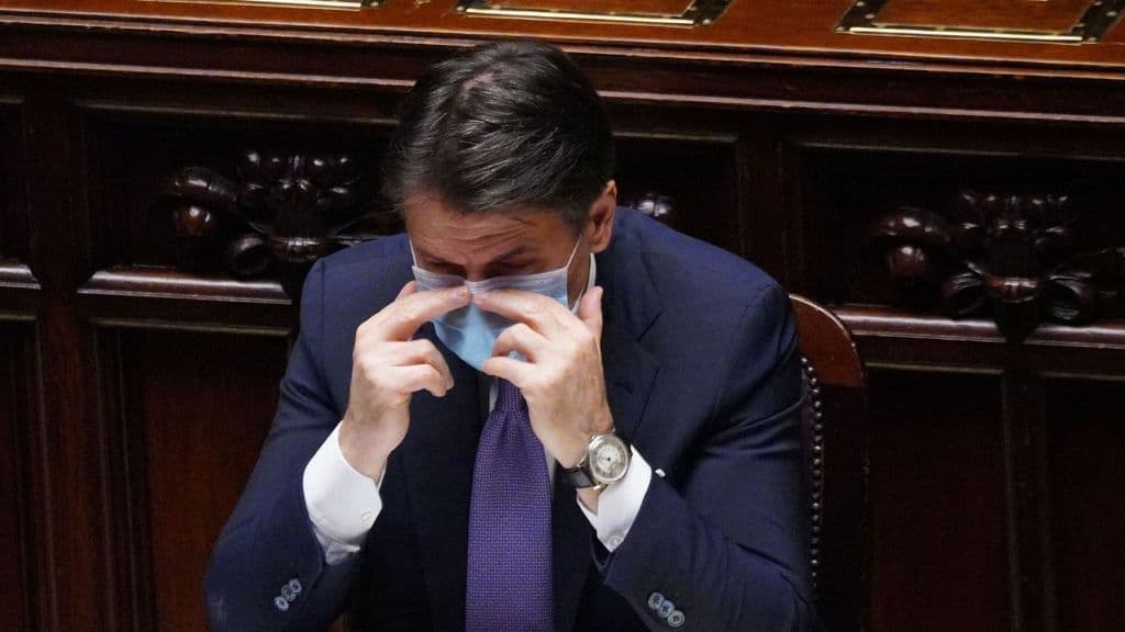 Si è dimesso Conte: consultazioni - La Cronaca di Verona