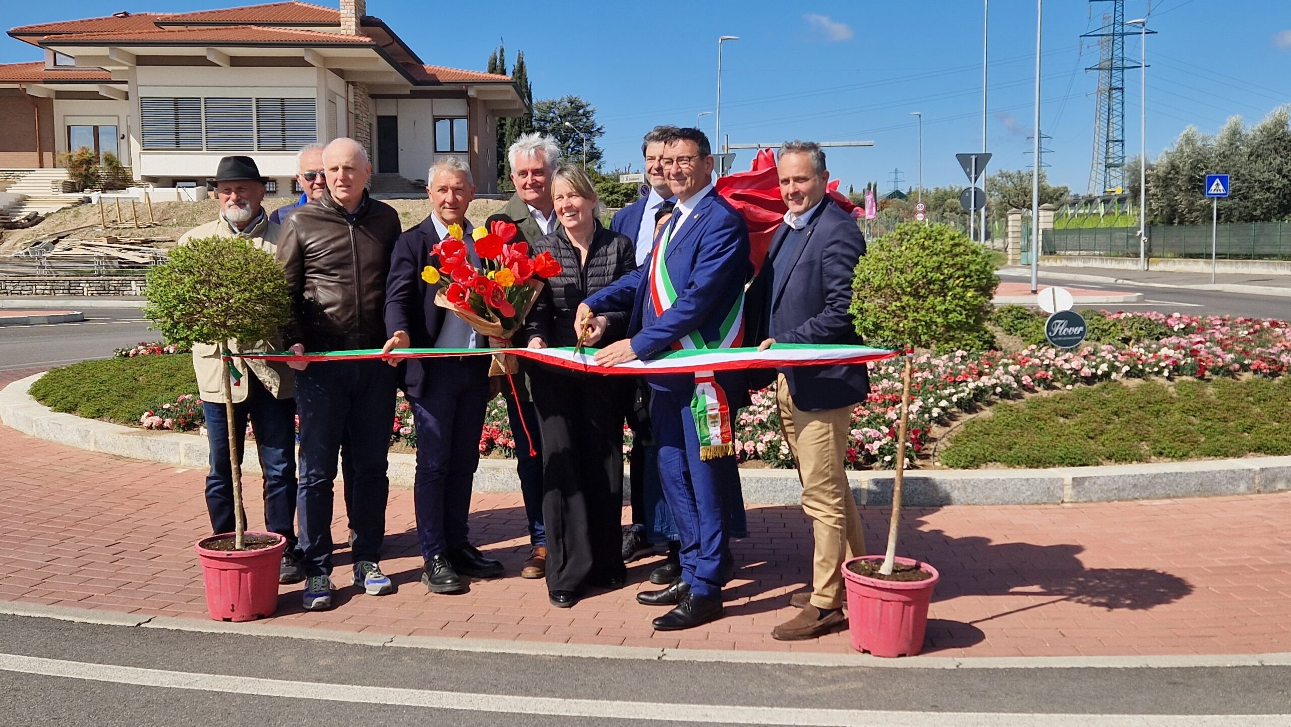 Bussolengo. La nuova rotatoria finita in anticipo - La Cronaca di Verona
