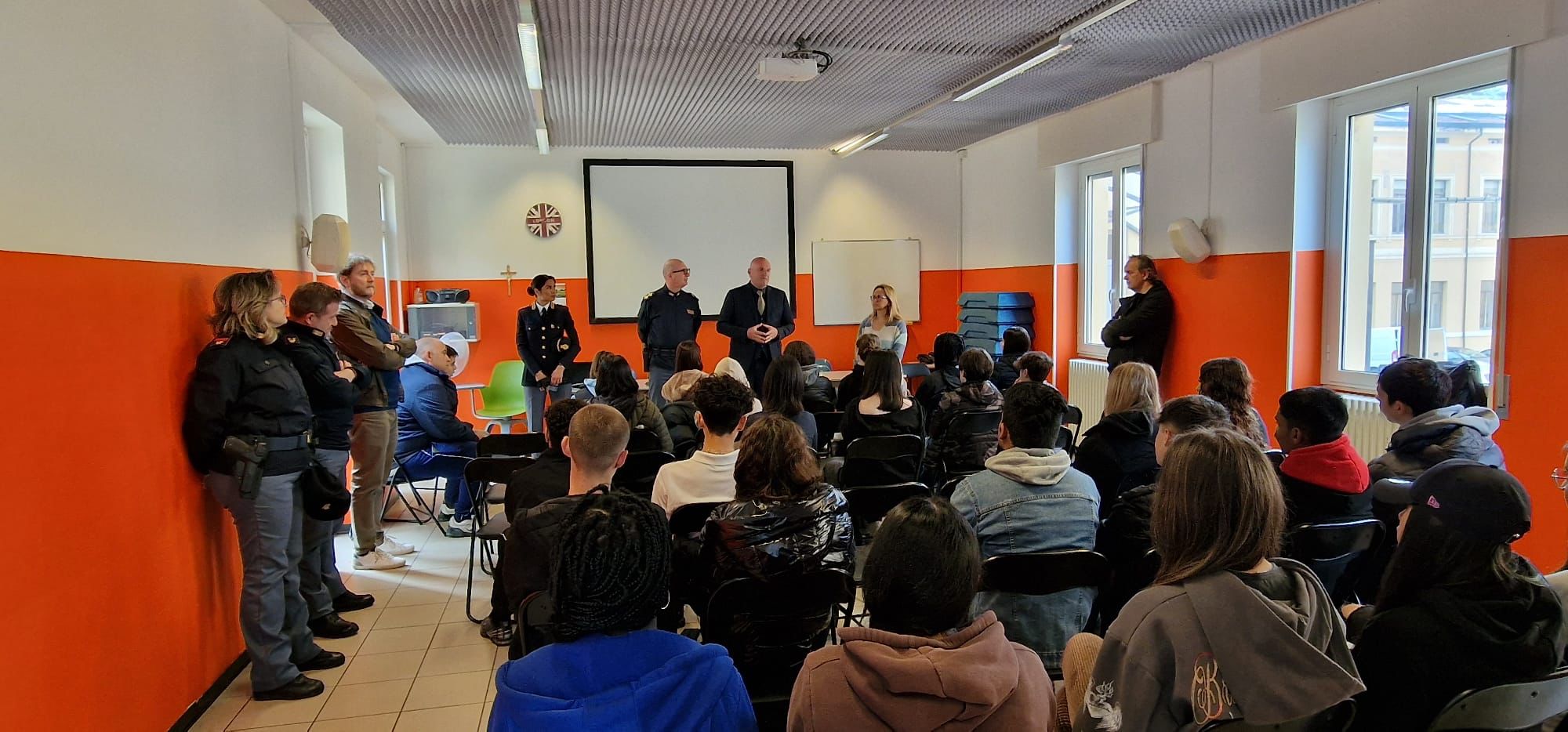 Il questore agli studenti: “Non fate i bulli” - La Cronaca di Verona