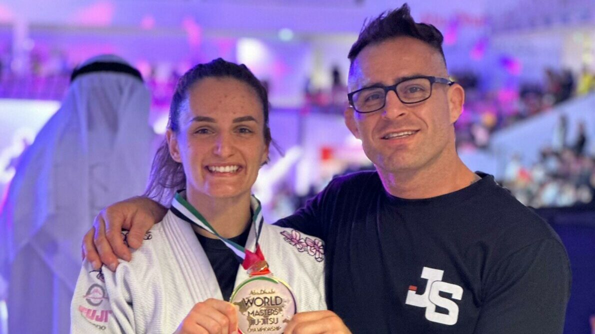 La campionessa mondiale di Brazilian Ju Jitsu è Laura - La Cronaca di ...